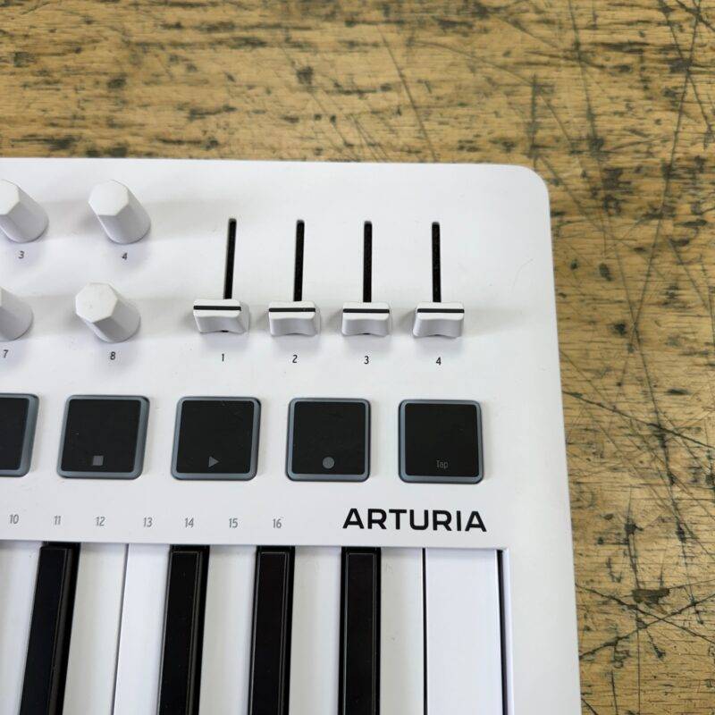 Used Arturia MiniLab 3 25 Slim Key Keyboard Controller | Metro Gnome Music