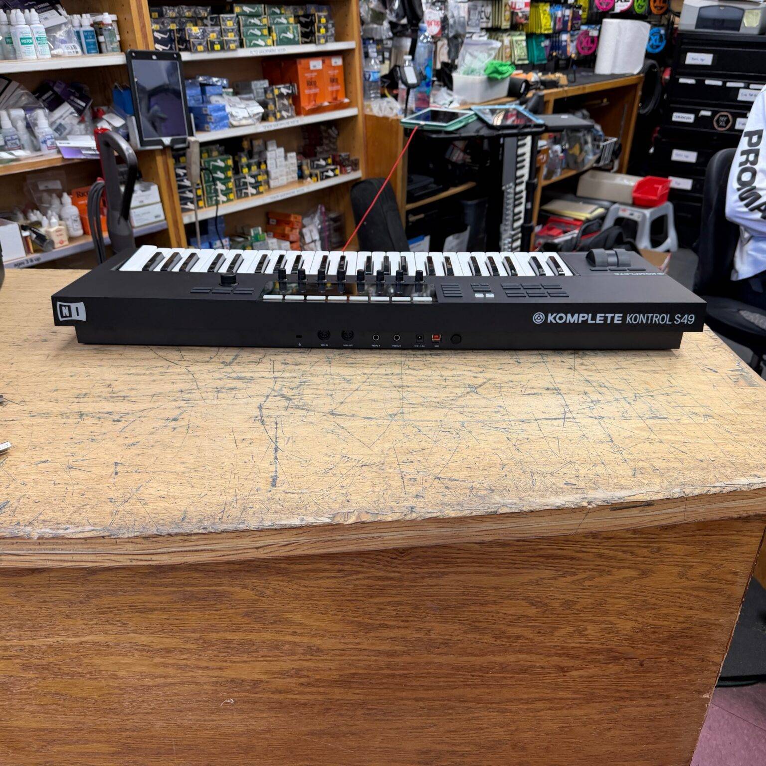 Used Native Instruments Komplete Kontrol S49 MK2 MIDI Keyboard ...